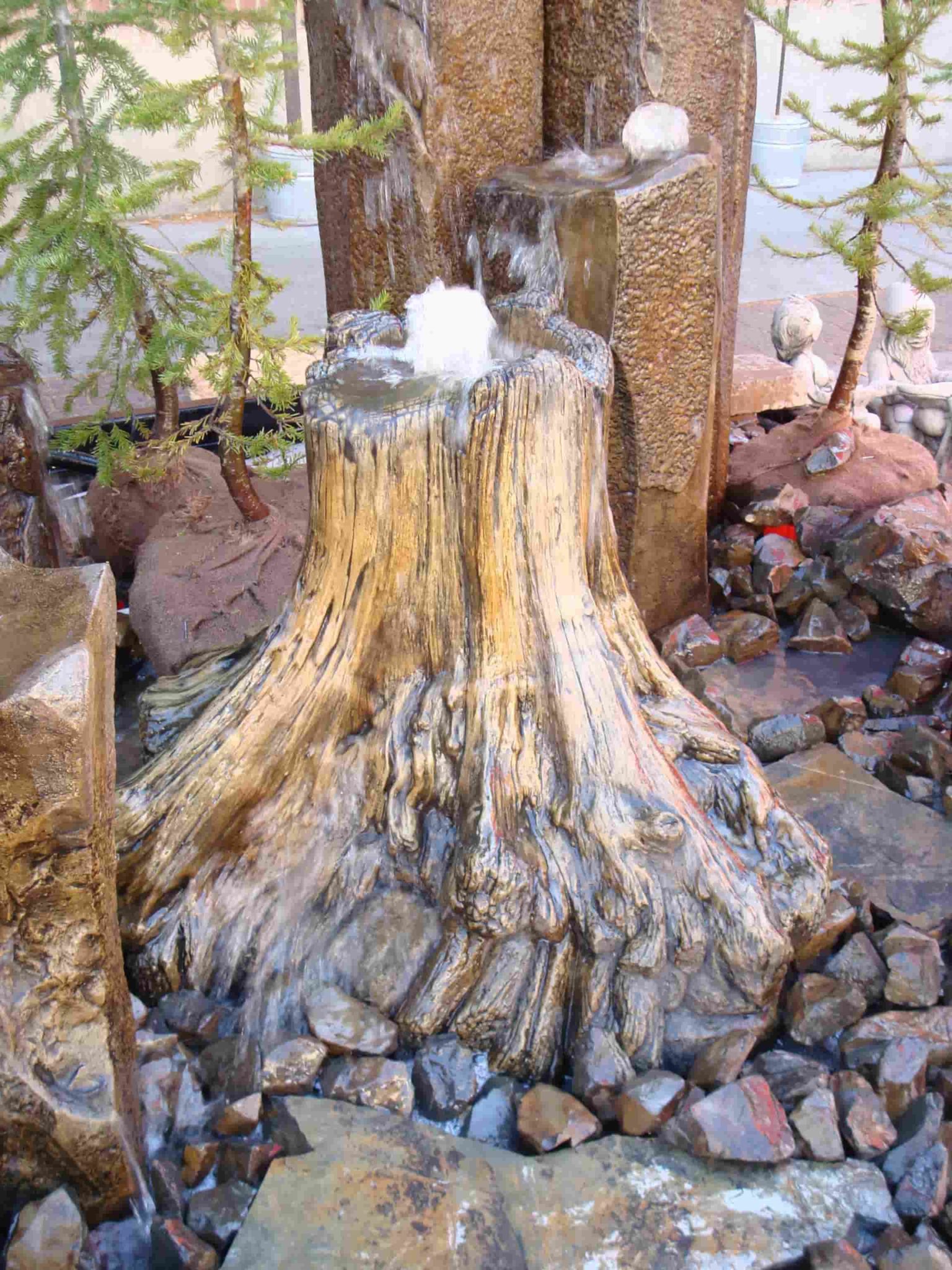 Fountains and Water Features – Concrete Works Statuary